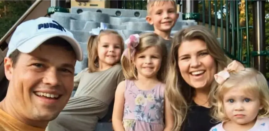 Famille Bates Michaela Grossesse - LaCélébrité