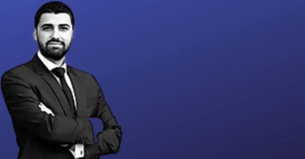 Guillaume Farde Wikipedia, Origine Parents & Age - LaCélébrité